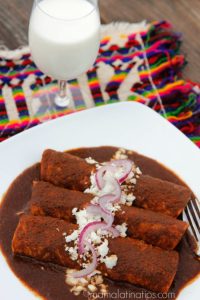 Chicken Enmoladas with milk? Yes • Mama Latina Tips