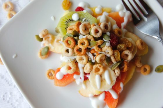 Crunchy Tropical Breakfast • Mama Latina Tips