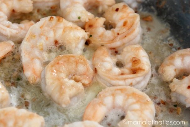 Garlic Butter Shrimp • Mama Latina Tips