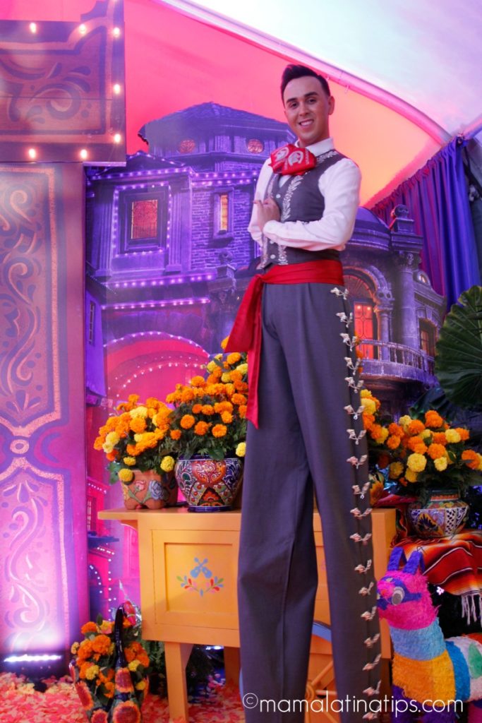 Disney Pixar Coco Review and Red Carpet Premiere • Mama Latina Tips