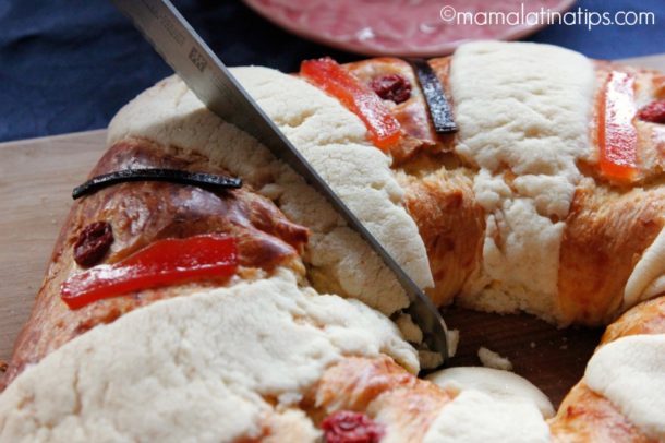 Traditional Three Kings Bread (Rosca de Reyes) Recipe • Mama Latina Tips