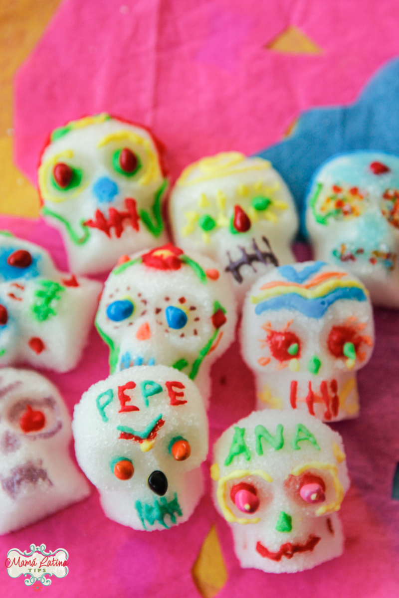 How To Make Edible Sugar Skulls for Day of the Dead • Mama Latina Tips
