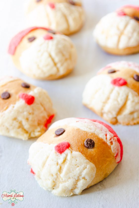 Santa Claus Concha Recipe • Mama Latina Tips