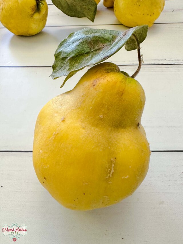 Quince Agua Fresca • Mama Latina Tips